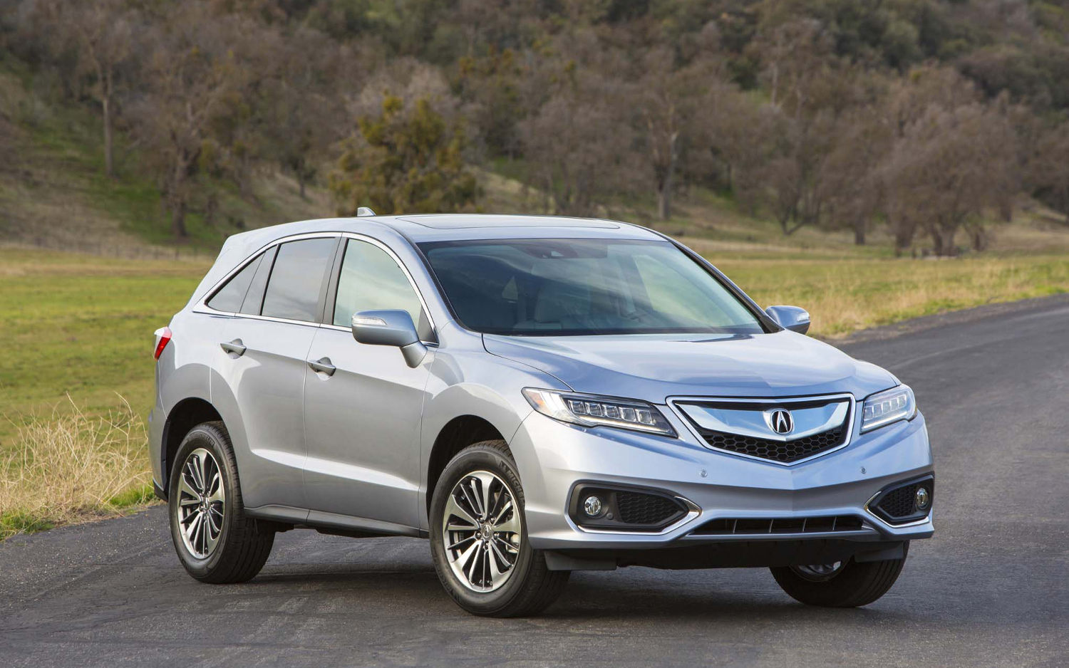 Comparison - Acura RDX 2017 - vs - Honda CR-V Touring 2017 | SUV Drive